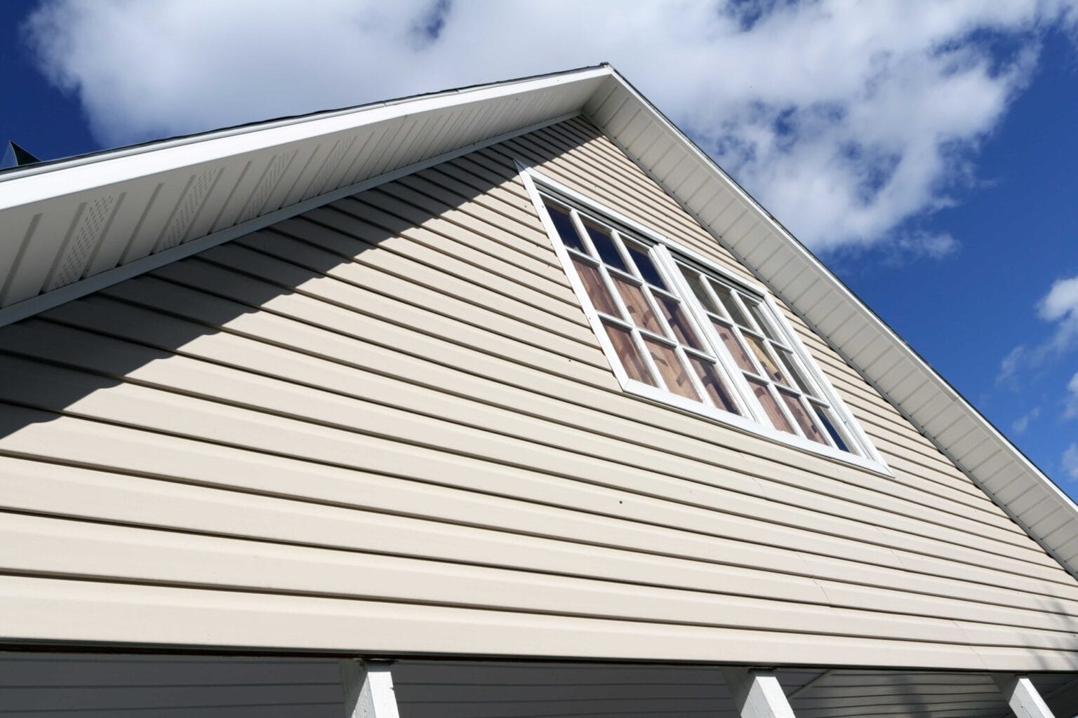 Standard Roof Overhang: What Every Homeowner Should Know